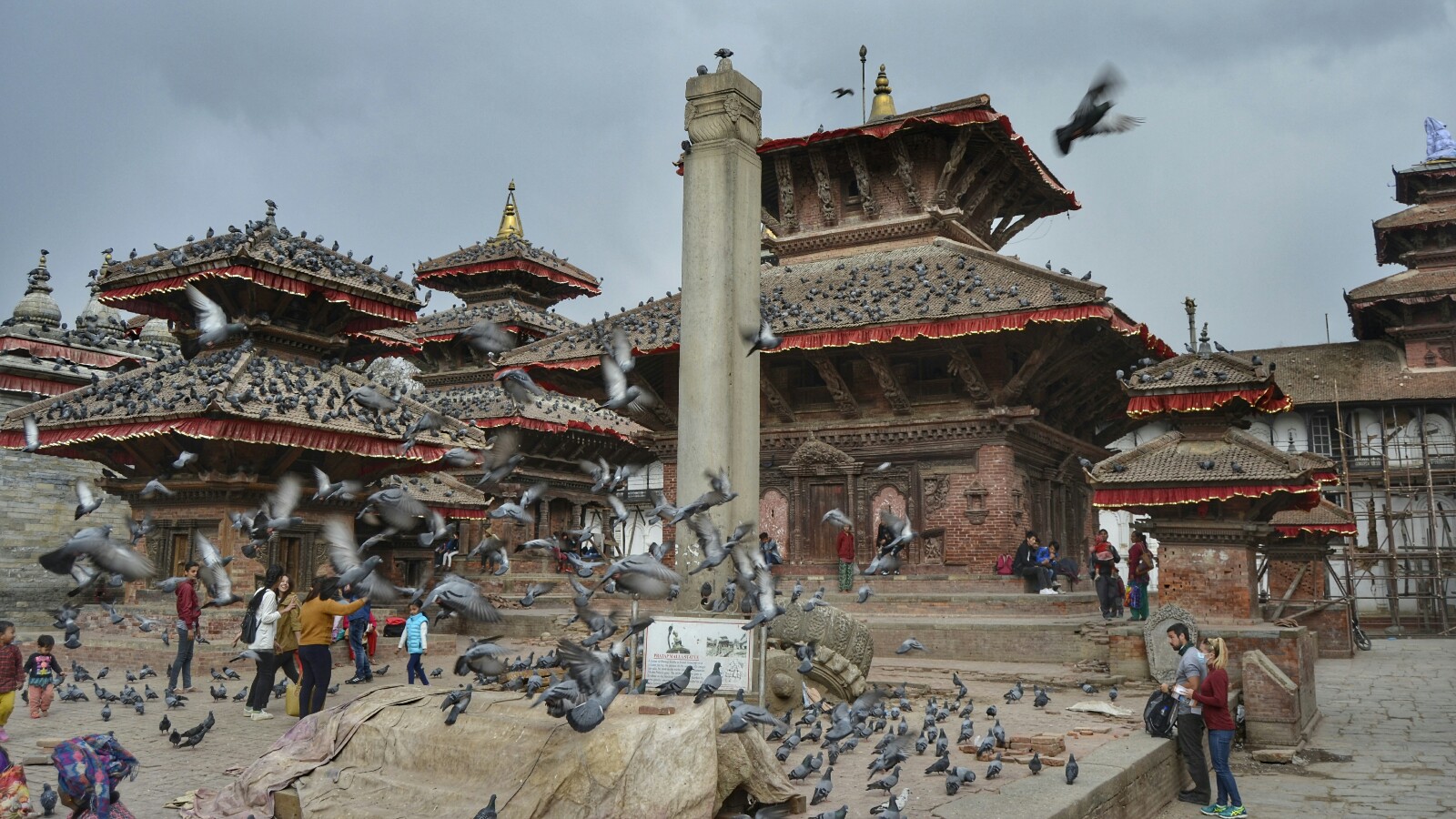 2017-03-nepal-Kathmandu-Plaza-Durbar-Templos-Jagannath-Vishnu-Indrapur ...